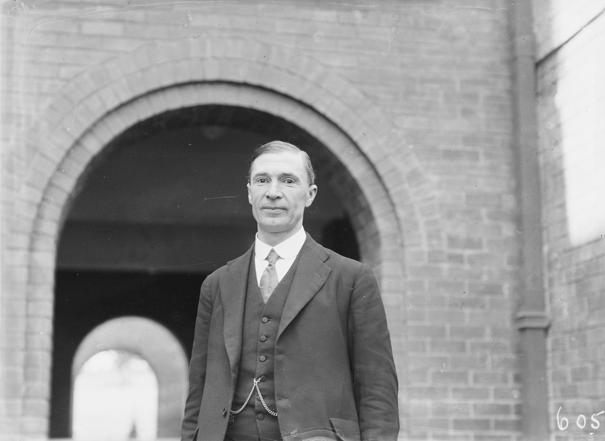 Hon. Thomas Patterson. · NAA A3560, 6056 · Mildenhall’s Canberra